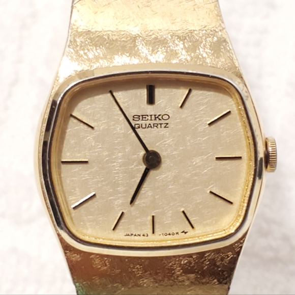 Seiko | Accessories | Vintage Seiko Womens Quartz Watch Gold Tone Two Jewels Base Metal Safety ...
